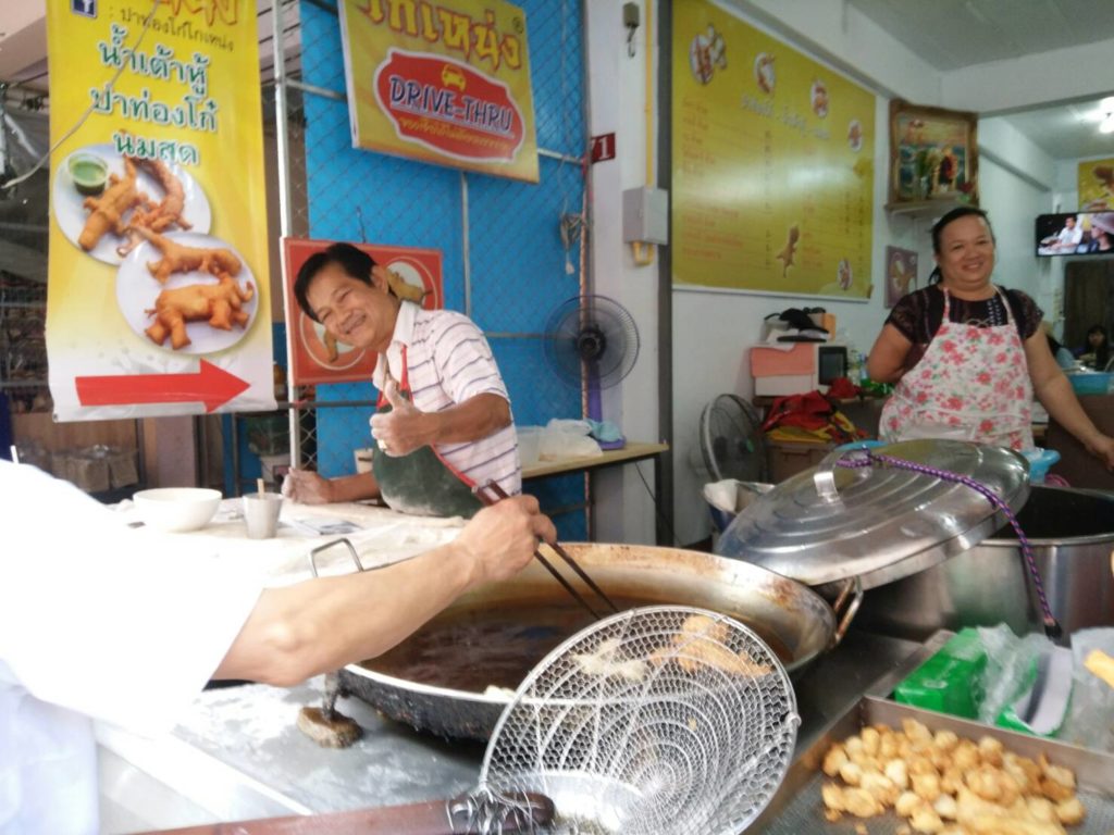 Interesting Fried Breadstick or Pa-Tong-Ko - Chiang Mai Tour Blog